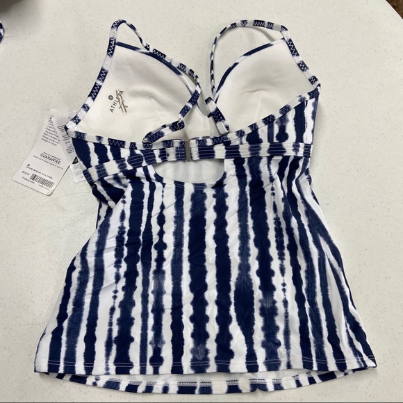 Athleta | Swim | Athleta Wave Break Molded Cup Tankini Swim Top Nwt ...